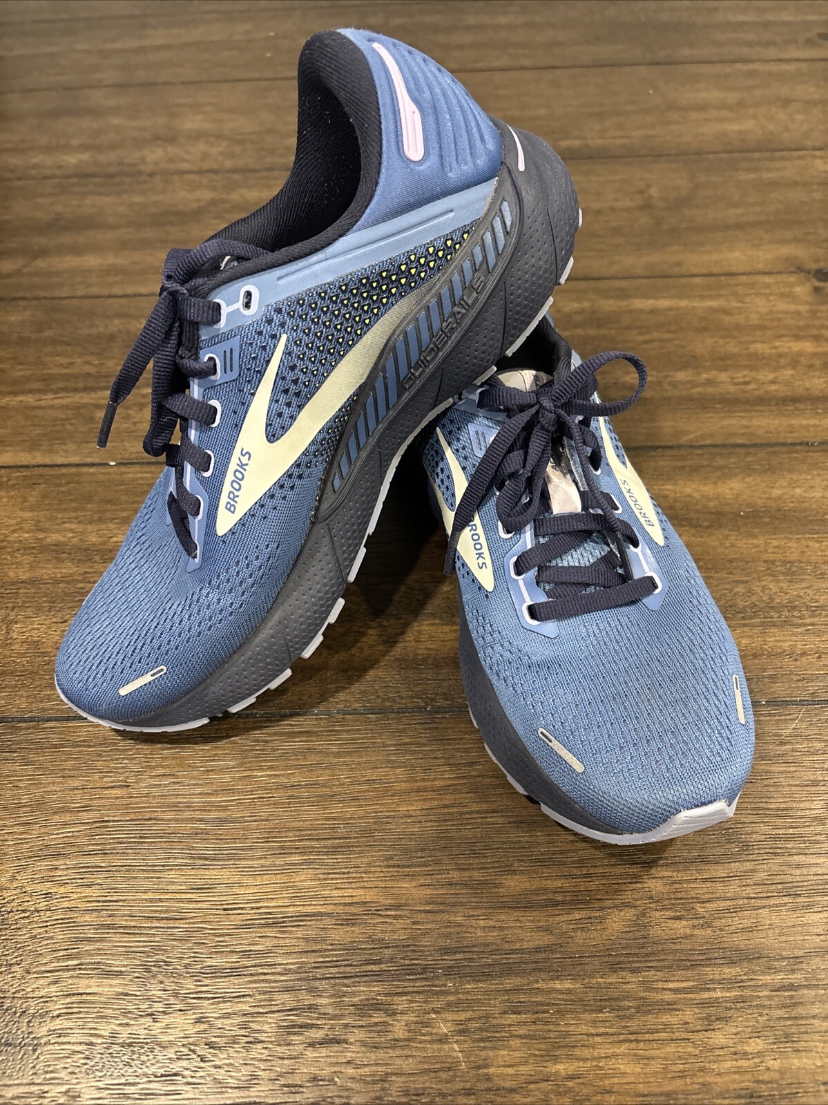 Brooks Adrenaline GTS 22 Guiderails Blue Running Shoes Sneakers Women's ...