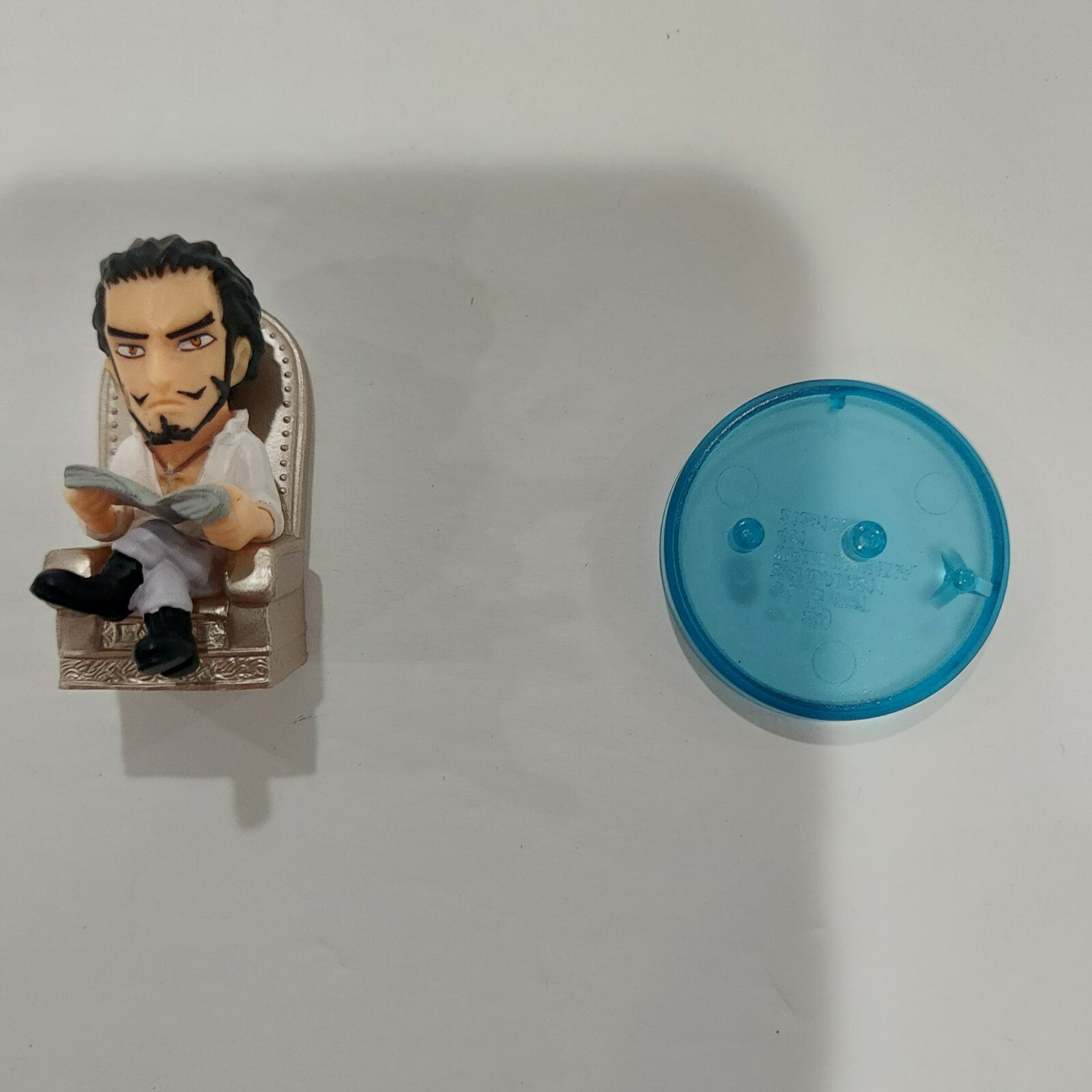 One Piece 2" Mihawk Mini Figure Blue Base Bandai #9 | eBay