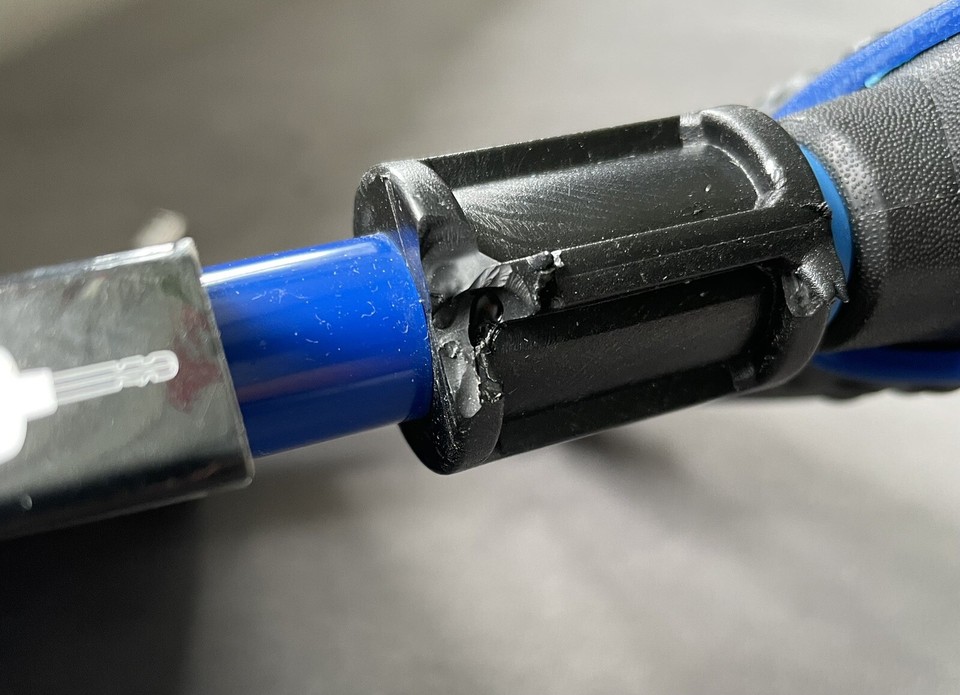 Master Lock Sold Secure Gold D-Lock 11 x 21cm Blue | eBay UK