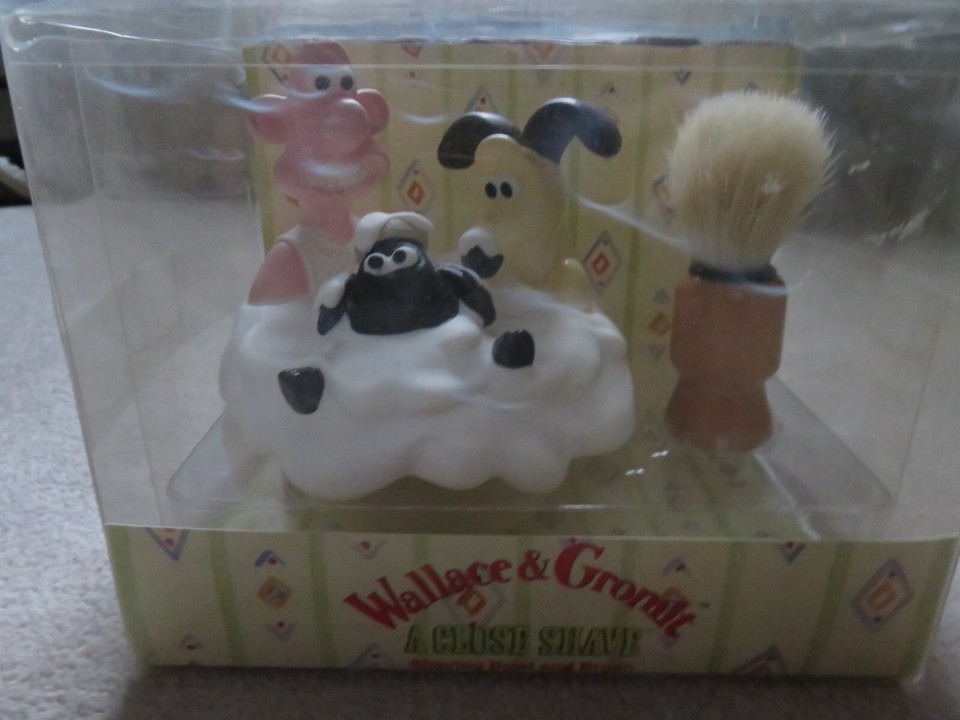 Wallace & Gromit, Shaving Brush & Shaving Soap Set, With Characters in ...