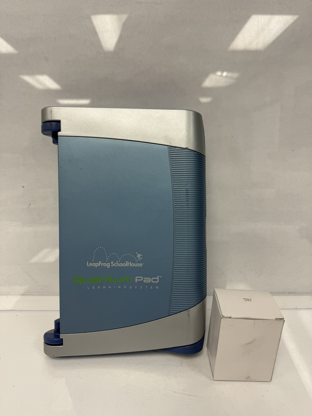 Leap Frog School House Quantum Pad Learning System 30025 w/ Stylus and ...