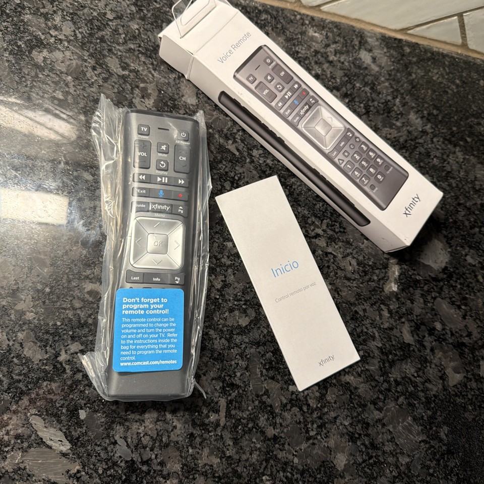 Comcast/Xfinity XR11 Premium Voice Activated Cable TV Remote Control ...