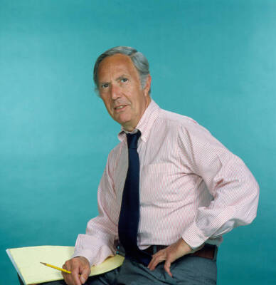 Mason Adams of LOU GRANT played the part of Charlie Hume managing - Old ...