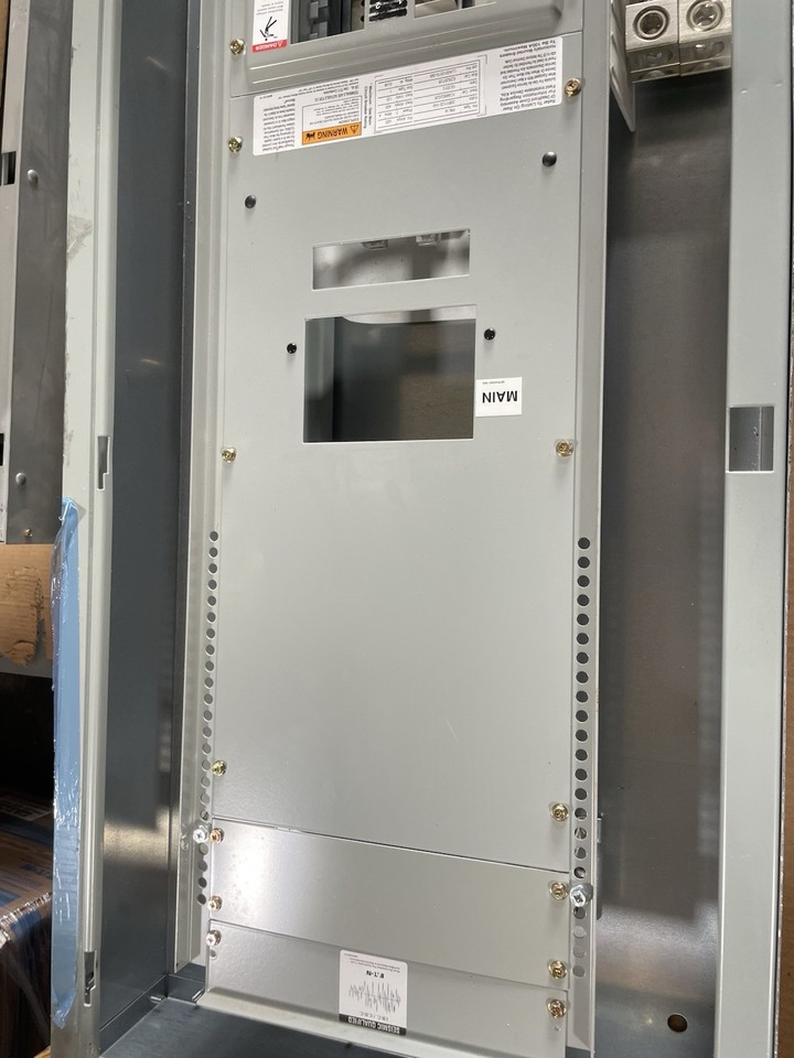 1-400 AMP 240V MAIN BREAKER PANELBOARD 42 SPACE 3PHASE 4 WIRE COMPLETE ...