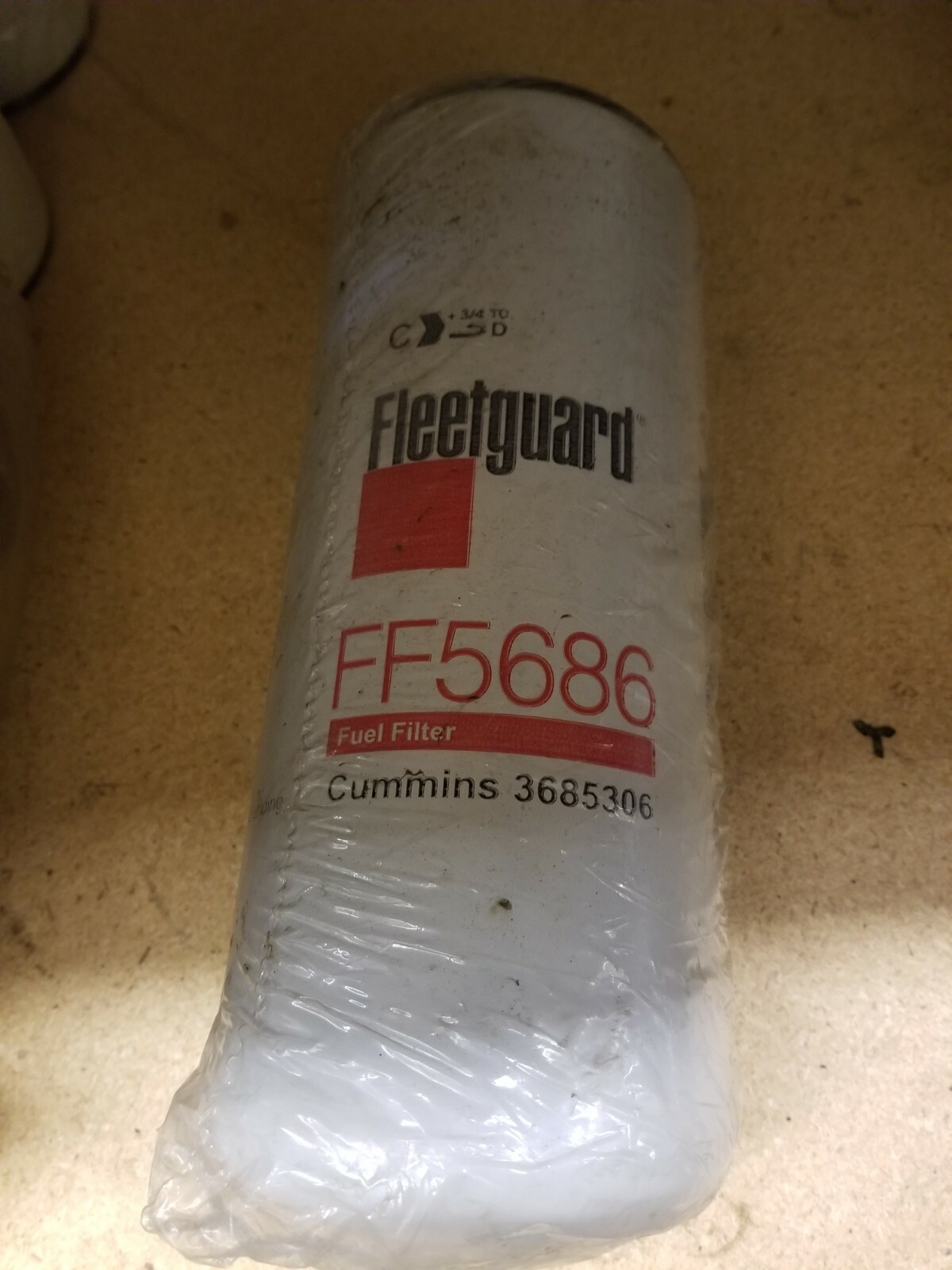 FLEETGUARD FF5686 - Fuel filter cross reference