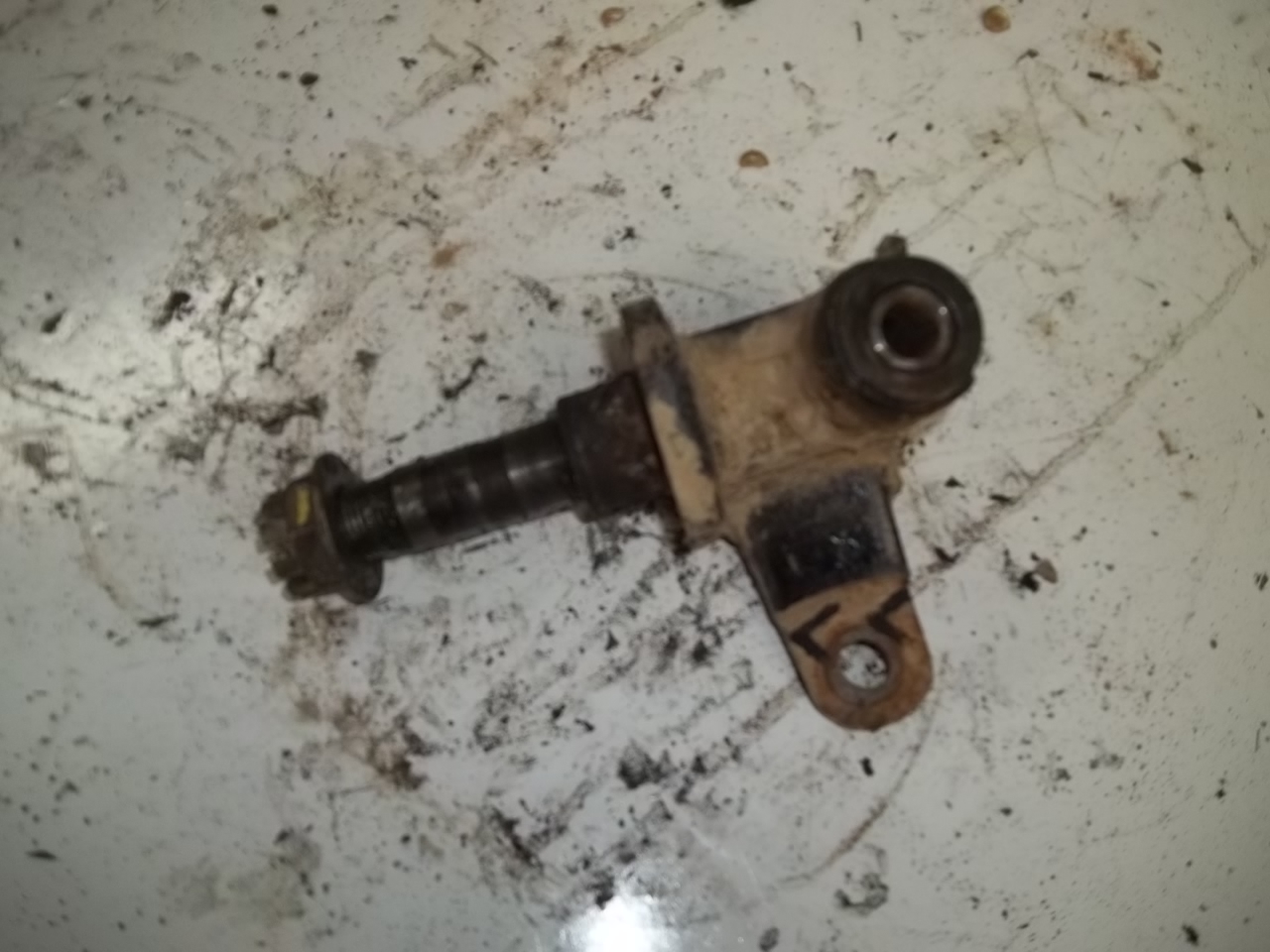 1994 HONDA TRX 200D FOURTRAX TYPE II 200 FRONT LEFT SPINDLE | eBay