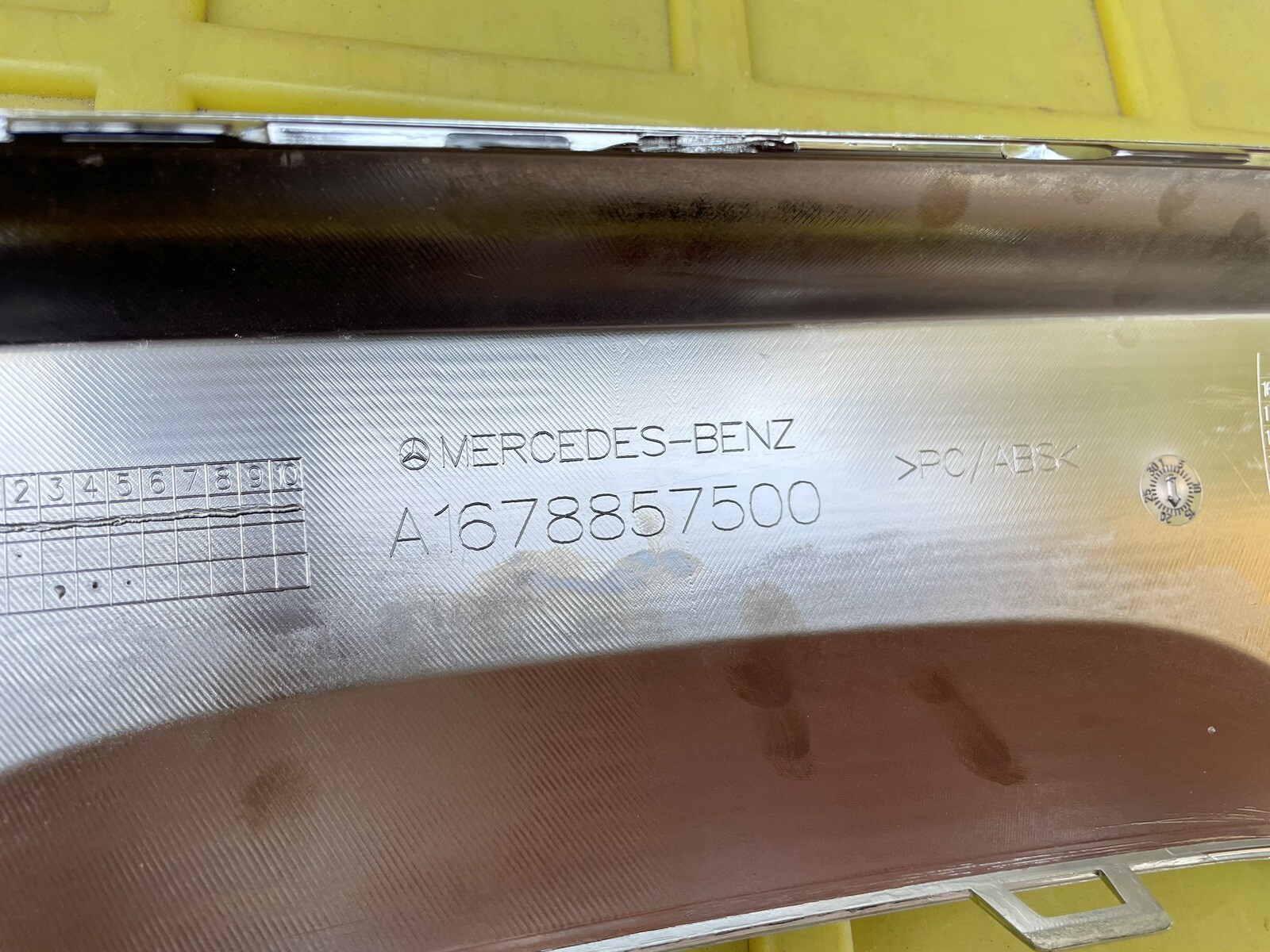 2020 Mercedes-Benz Gle350 OEM Rear Bumper Lower Chrome Trim A1678857500 ...