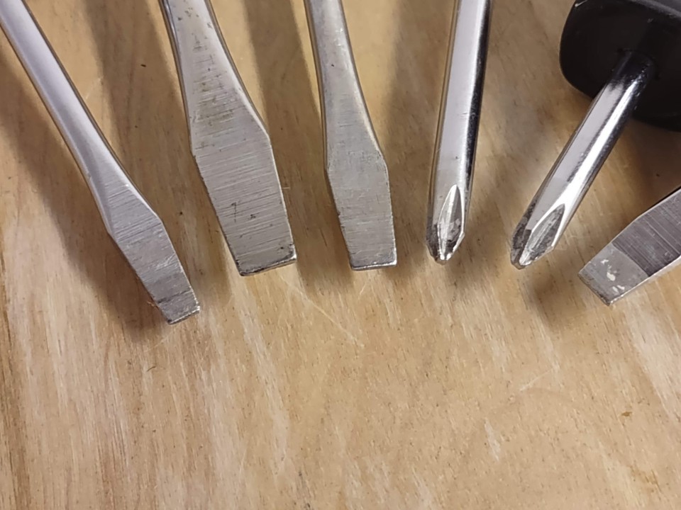 Snap On Screwdriver Set Black Hard Handle Set Of 6 PLUS ratchet wrench ...