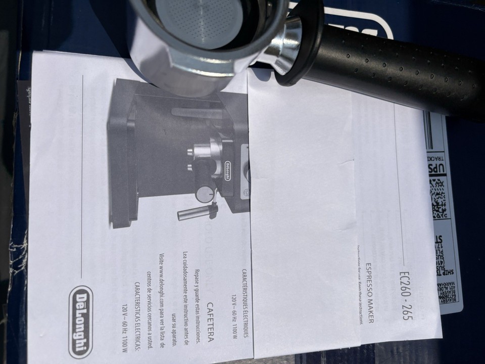 De'Longhi EC260BK Stainless Steel Manual Espresso Machine Black ...