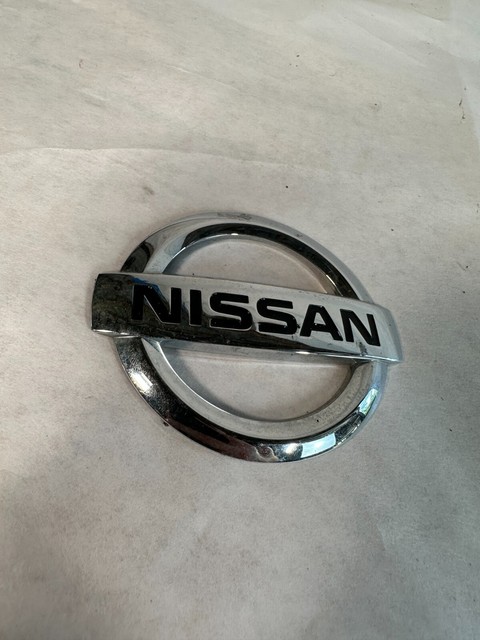 2007 - 2012 Nissan Versa Rear Gate Trunk Deck Lid Emblem Badge 84890 ...
