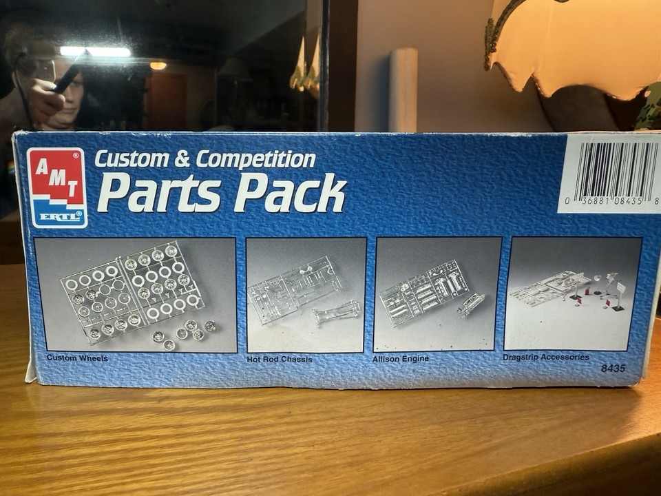 Custom & Competition Car Parts Pack Model Kit 1:25 AMT ERTL NEW Open ...