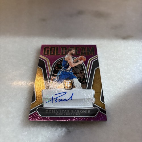 2024-25 Panini Totally Certified Domantas Sabonis Gold Team Purple Auto ...