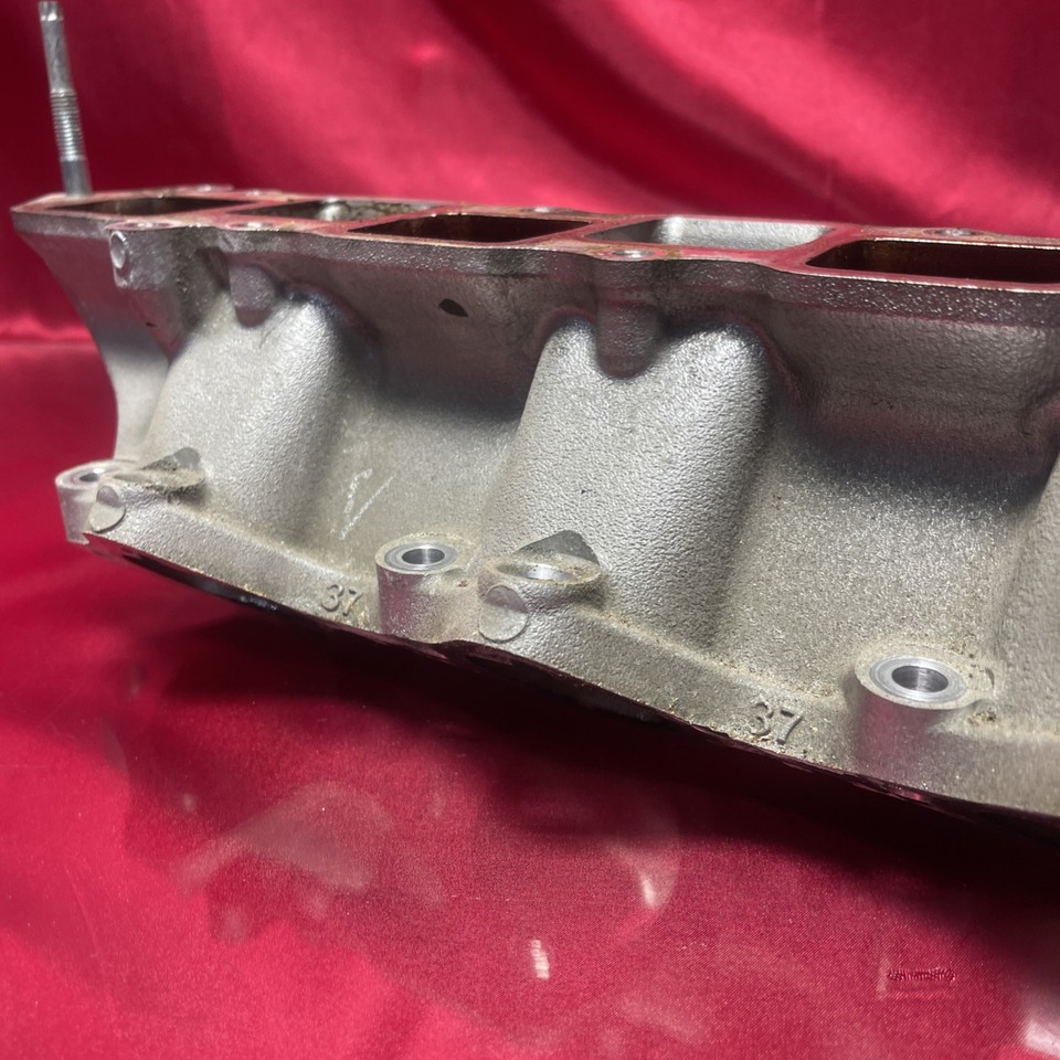 ☑️ 2006-2008 Nissan 350Z Z33 VQ35HR Motor Engine Lower Intake Manifold ...