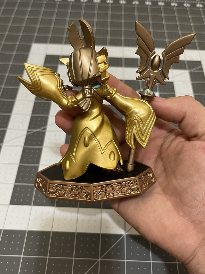 ACTIVISION SKYLANDERS IMAGINATORS GOLDEN QUEEN SENSEI FIGURE TOY | eBay