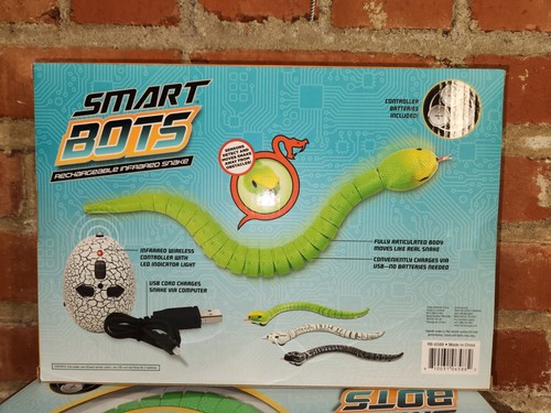 Smart Bots Rechargeable Infrared Snake White w/ USB Wireless Controller ...