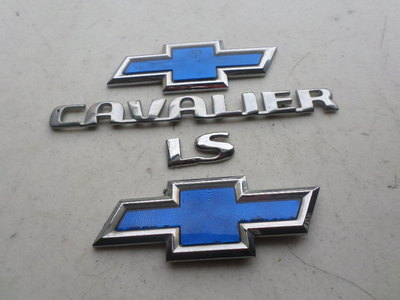 00-04 Chevrolet Cavalier Emblem 22613199 Logo 22611481 Script 22613201 ...