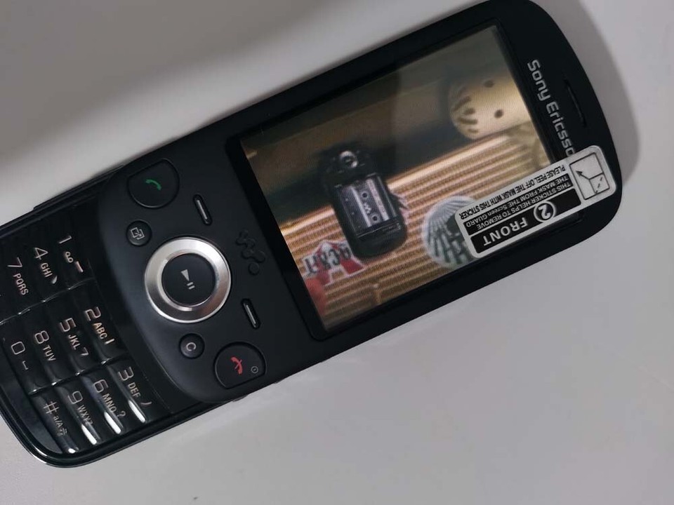 Original Sony Ericsson Zylo W20i / W20 Keyboard Phone 3G Bluetooth ...