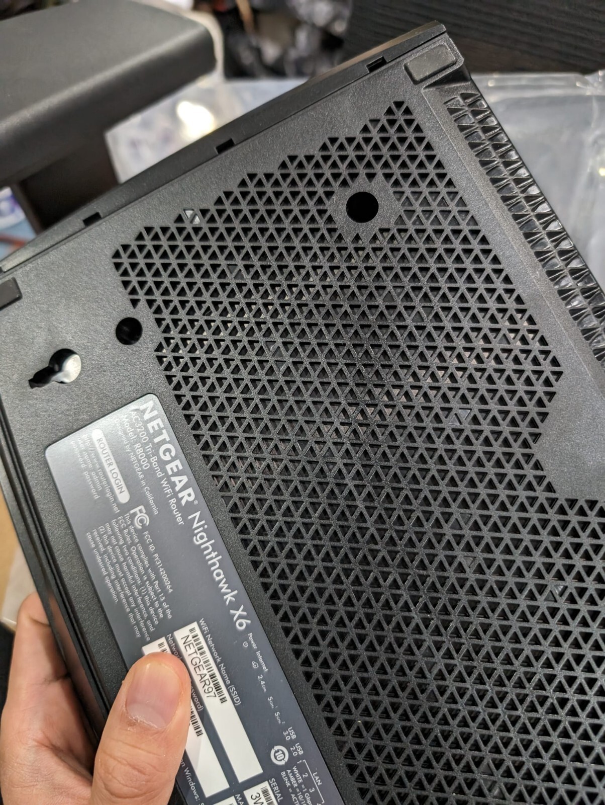 Netgear AC3200 Nighthawk X6 Tri-Band Wi-Fi Router (R8000-100NAS) - Mint ...