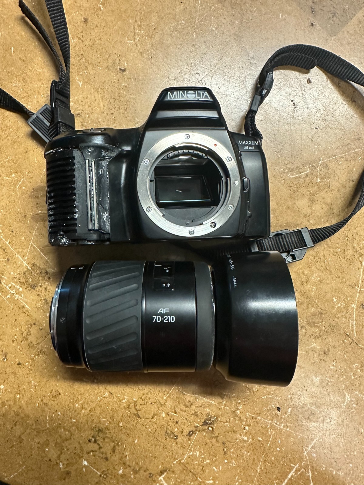 Minolta Maxxum 3Xi Camera & AF Zoom 70-210mm F4.5 & AF Zoom 35-80 1:4 ...