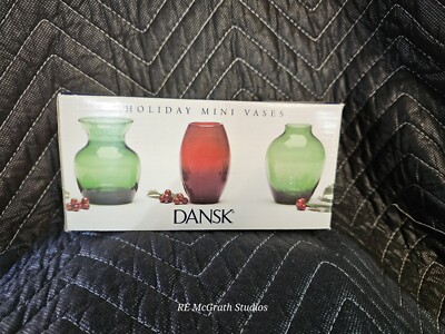 DANSK HOLIDAY VASES SET OF 3 GLASS MINI VASES 3" TALL GREEN AND RED NEW ...