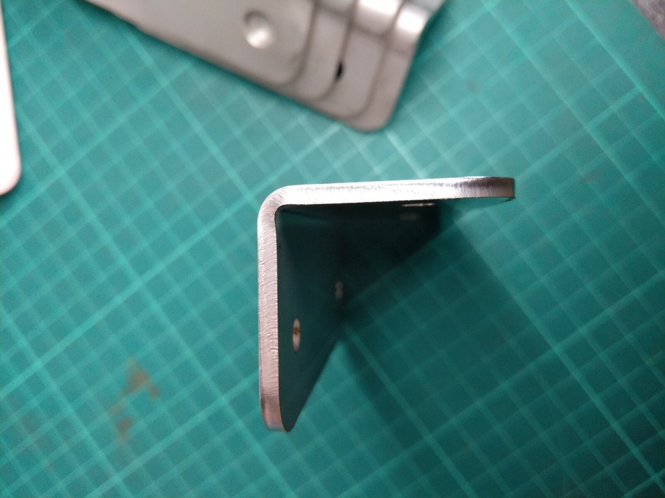 STEEL ANGLE IRON STAINLESS ALUMIMIUM PRE DRILLED 40 x 40 3mm, 100mm ...