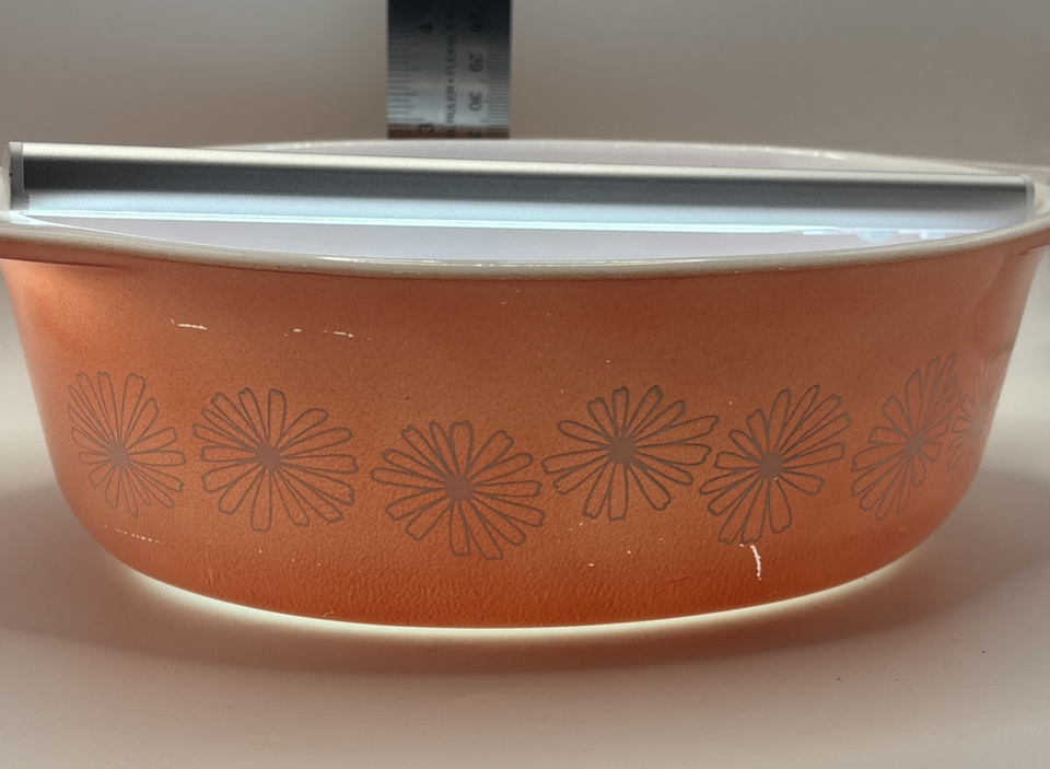 Vintage Pyrex Pink Daisy #043, 1 1/2 Quart Oval Casserole Dish with Lid ...