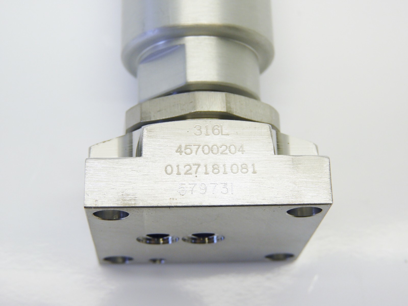 Parker Veriflo 930 Diaphragm Valve, 125 PSI, 316L, 45700204 | eBay