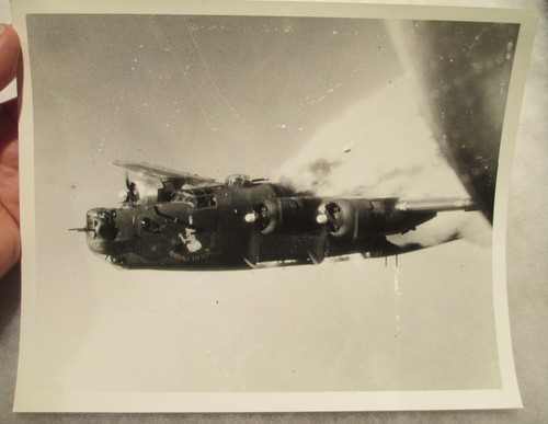 *PHOTO* 8th AF B-24 Liberator Bomber Direct Flak Hit ~ Explosion - 8x10 ...