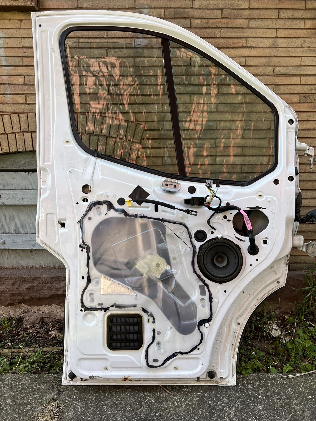 (LOCAL PICKUP ONLY) Driver Front Door Low Roof Power Window Fits 15-20 ...