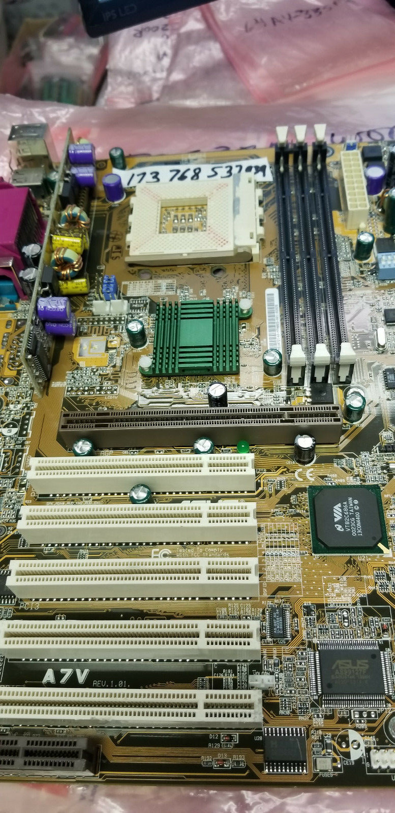 ASUS A7V, Slot A, AMD (A7V/550/WOA/5P-UAY) Motherboard NOT IO SHILED ...