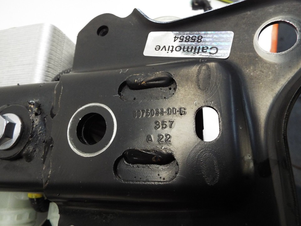 2023 Tesla Model Y Supermanifold Chiller Coolant Tank 1547595-A2-F | eBay