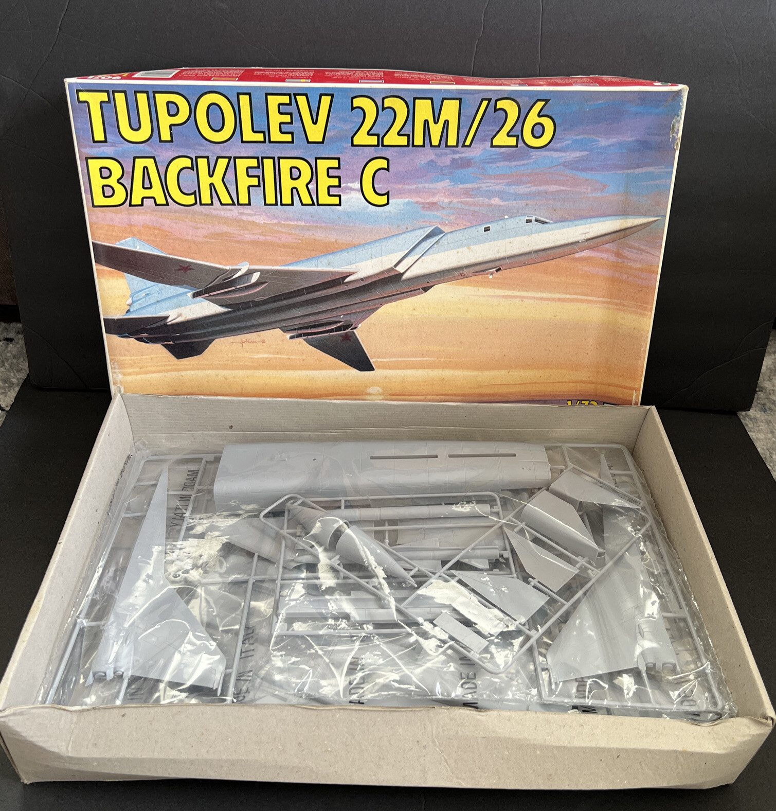 ESCI ERTL Tupolev 22m/26 Backfire C Model Airplane Kit 1/72 Scale 9071 ...