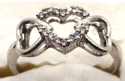 BEAUTIFUL SOLID 10K WHITE GOLD THREE HEART RING WITH DIAMONDS | eBay