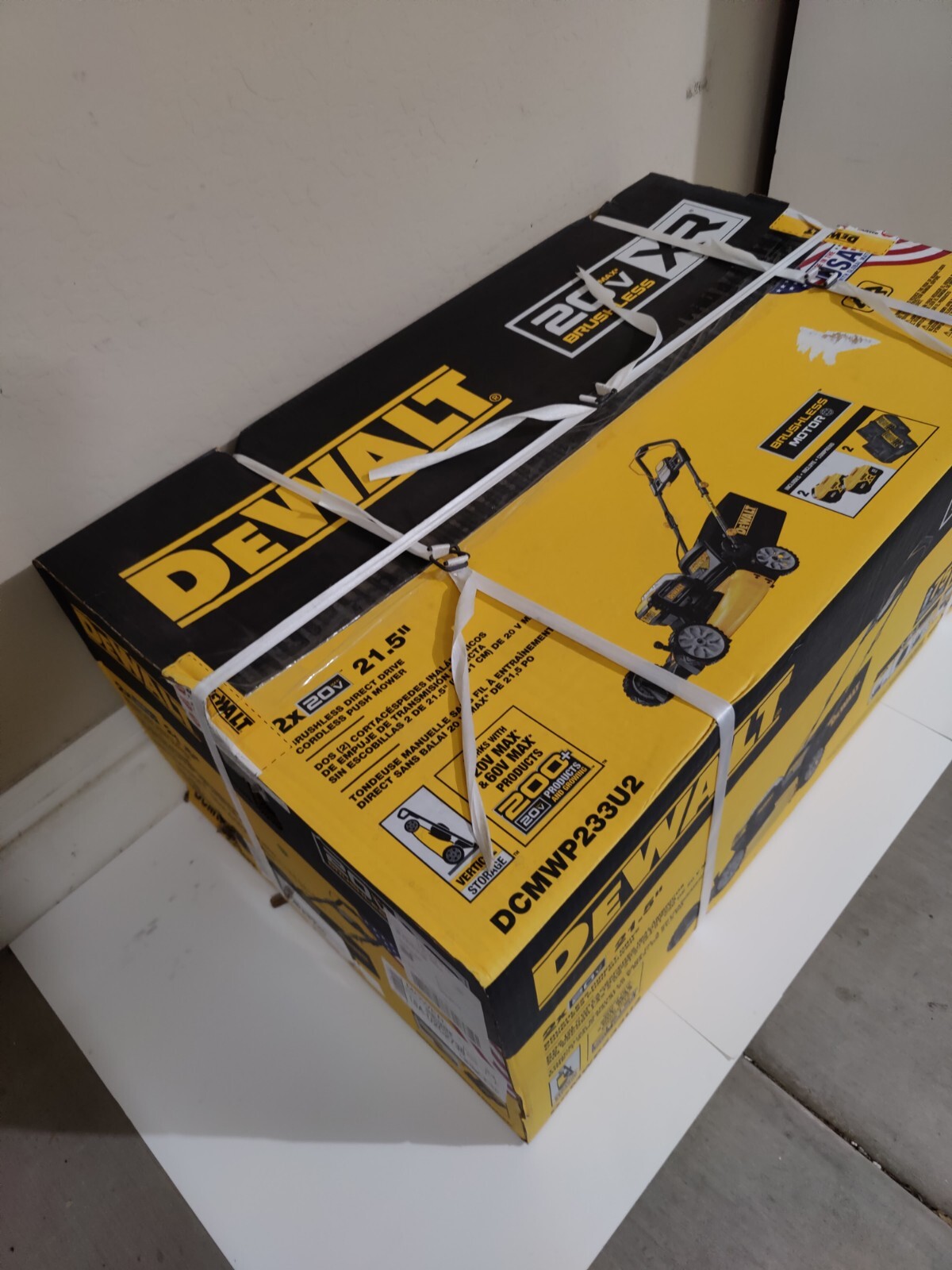 DEWALT 2 x 20V MAX 21-1/2 in. Push Lawn Mower (DCMWP233U2) for sale ...