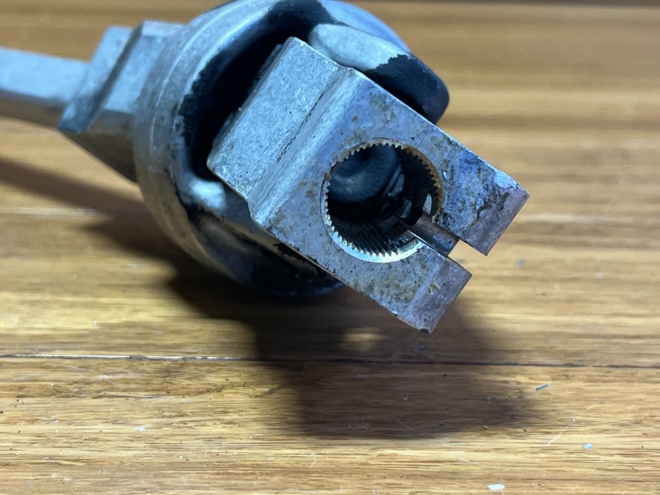 2011-2018 BMW X3 F25 Steering Intermediate Column Lower Shaft w/ Joint ...