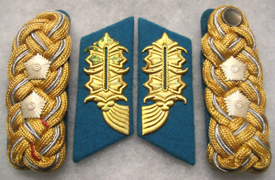 Germany,East German Air Force Lt. General Shoulder Boards And Collar ...