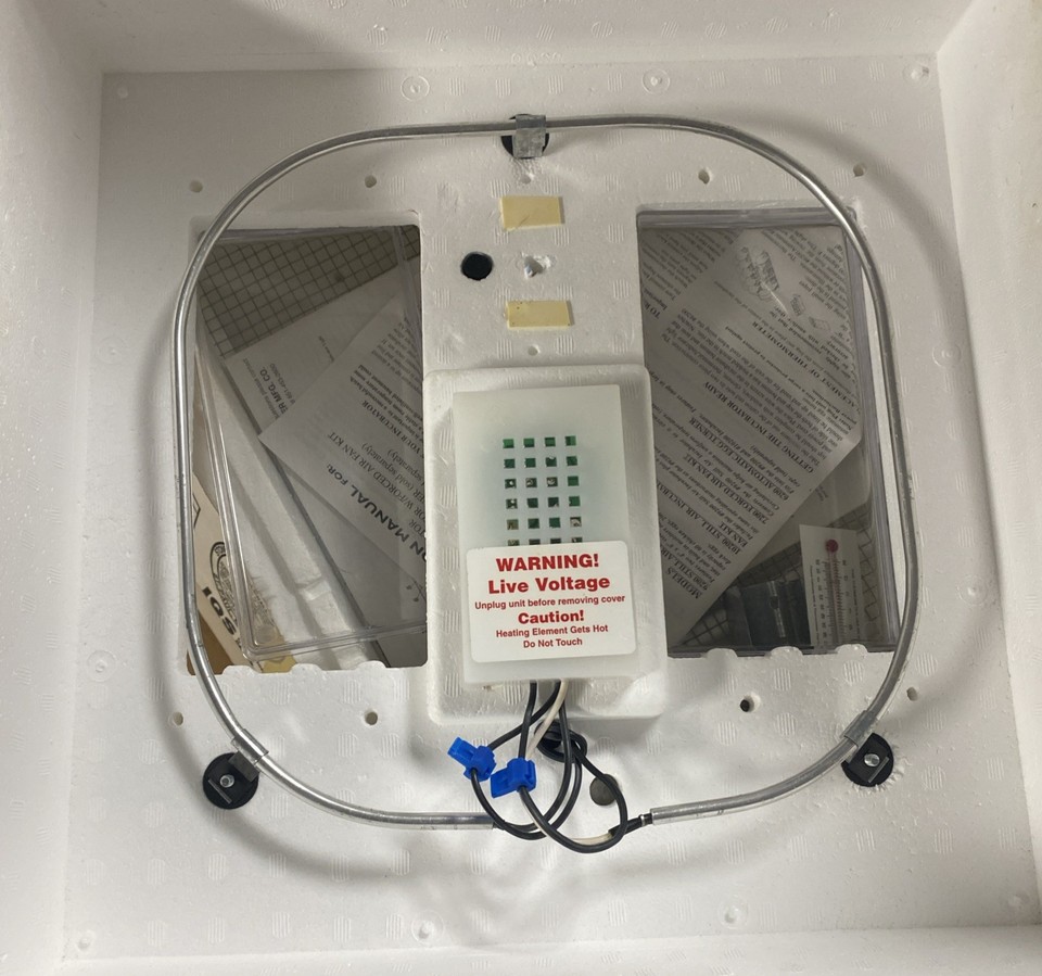 LITTLE GIANT STILL AIR EGG INCUBATOR ITEM #9200 In Original Box | eBay