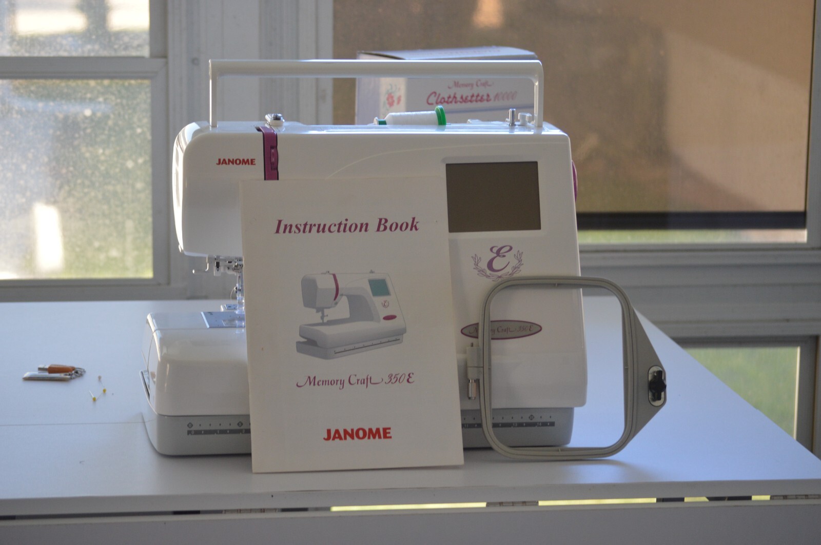 Janome Memory Craft 350E embroidery machine-hoop A 5"x4.3"- Clothsetter ...