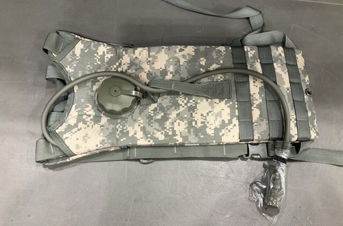 GENUINE US MILITARY ACU CAMOUFLAGE HYDRATION SYSTEM BACKPACKS. | eBay
