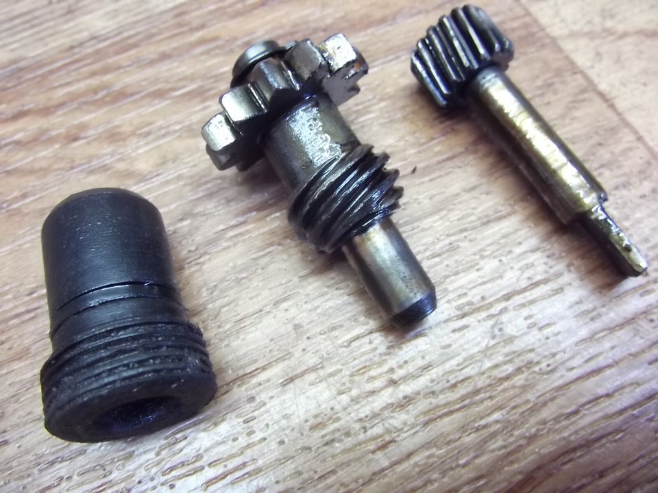 MZ TS 150 DZM Tachometer Drive Dual Wheel Shaft Drive Bearing Bushing ...