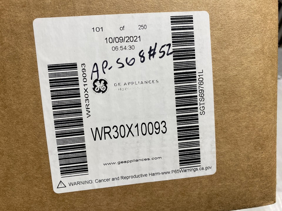 New Genuine OEM GE Refrigerator Ice Maker Assembly Kit WR30X10093 | eBay