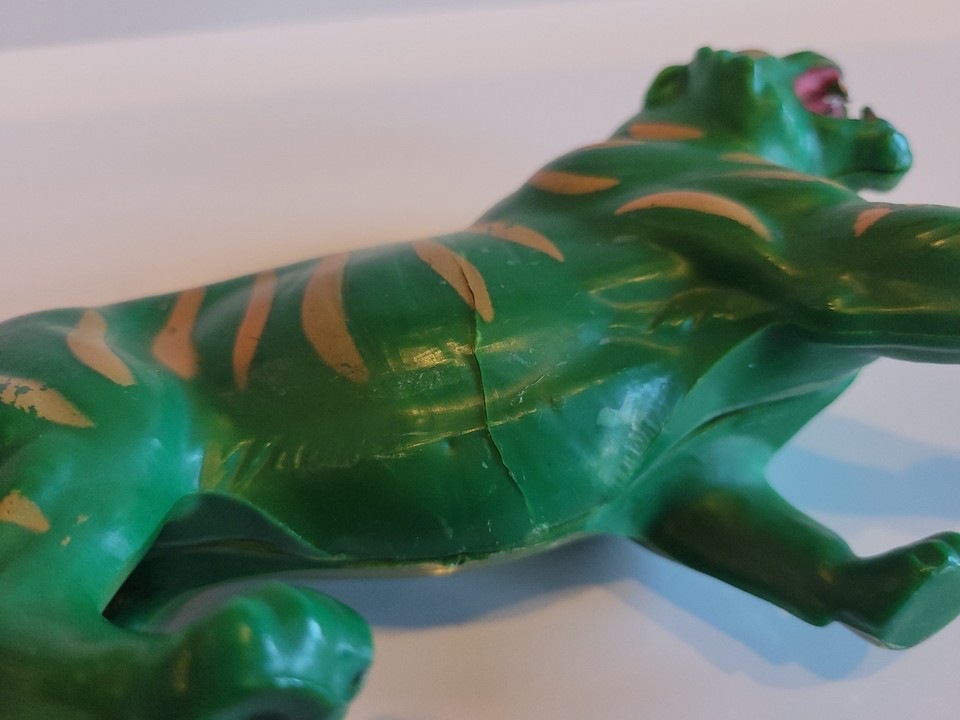 Masters of the Universe - Yugo Battle Cat Cringer - MotU Vintage ...