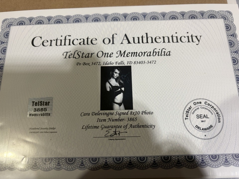 Cara Delevingne Sexy Victoria Secret Model Actress Signed 8x10 Photo w ...