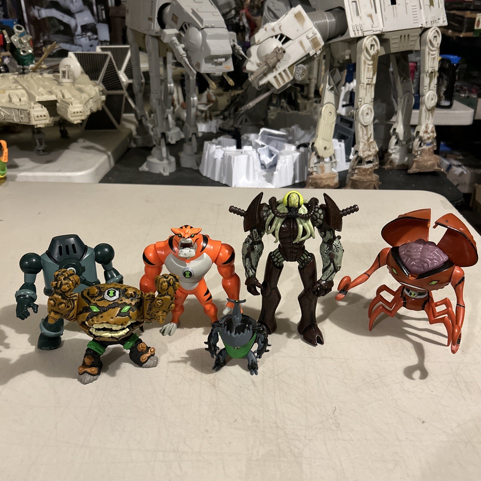 Ben 10 Hyperalien Eatle Vilgax Brainstorm Alien Creatures More Figure ...