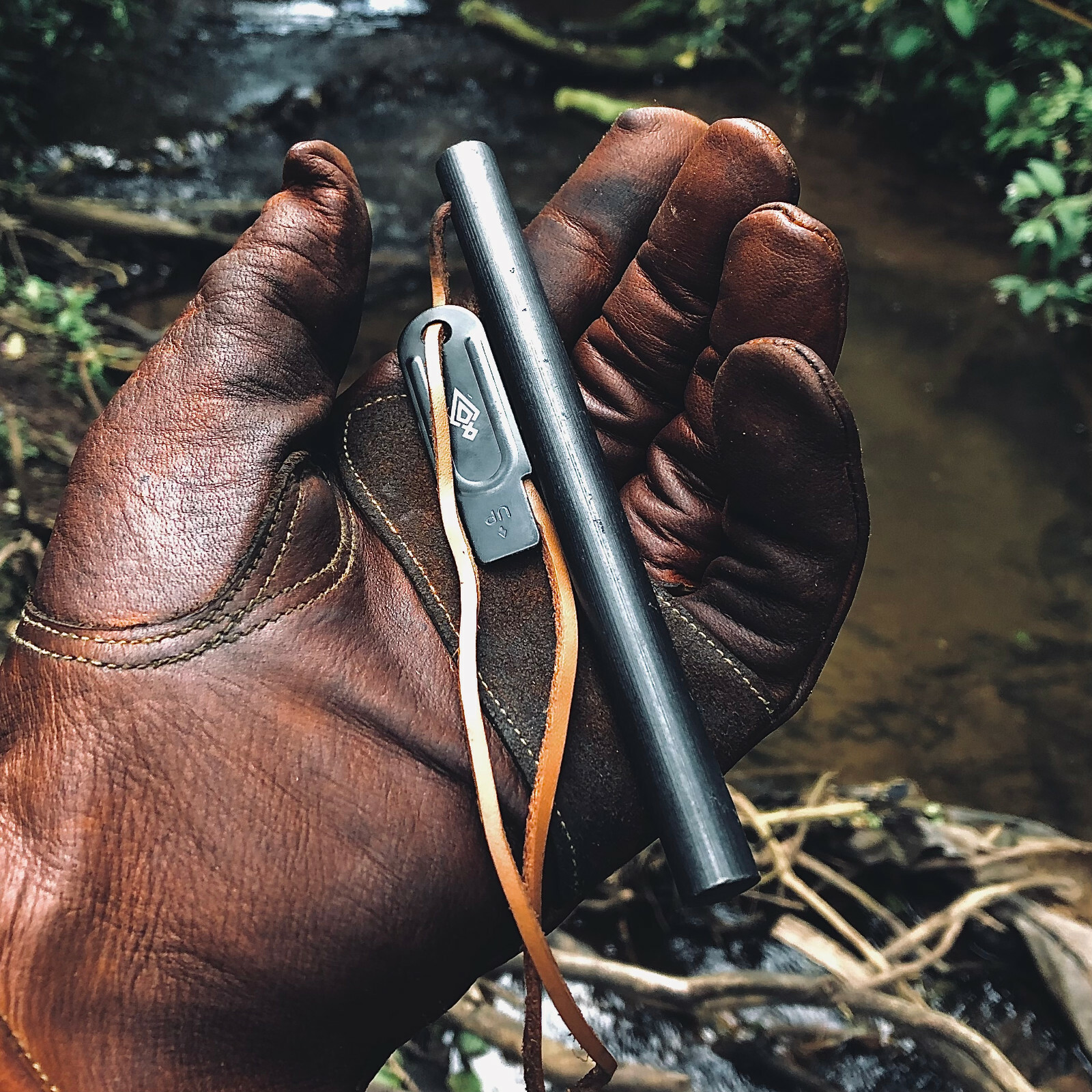 Ferro Rod Fire Steel & Striker - Camping Survival Bushcraft EDC SAS ...