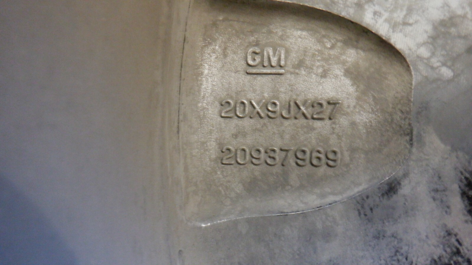 GM 6 Lug 20x9" Wheel Rim Chevy Silverado Suburban Tahoe black 20937969 ...