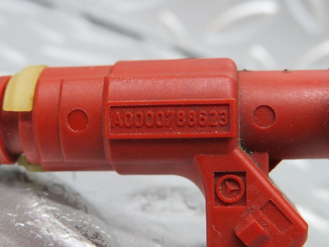 24910 Mercedes-Benz W140 S320 Fuel Injector Bosch 0000788623 for sale ...