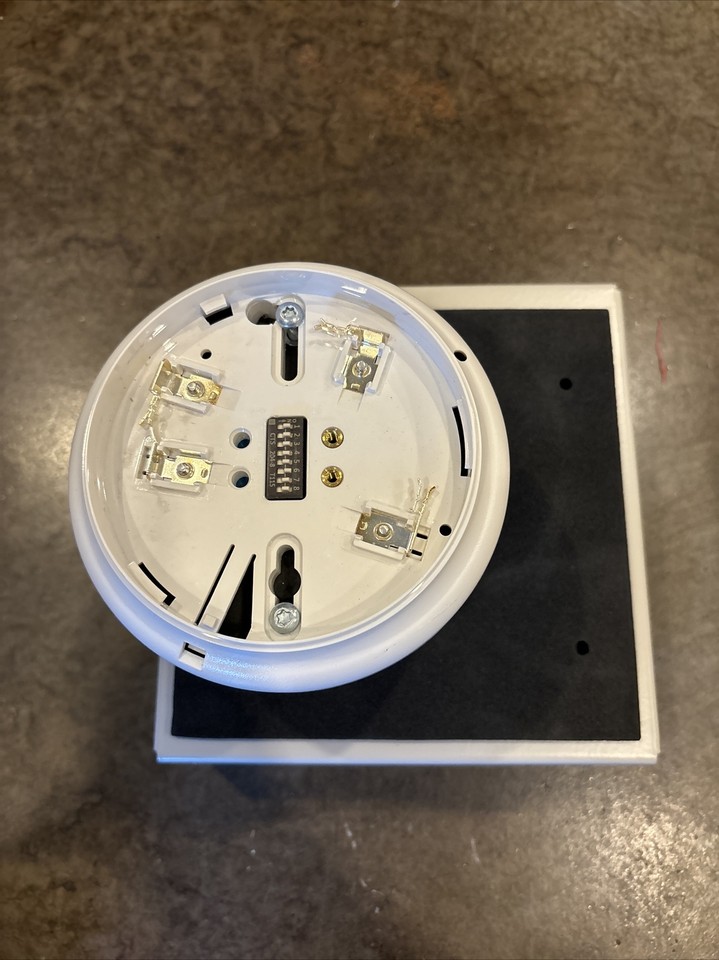 SIMPLEX 4098-9751 FIRE ALARM SSD IN-DUCT SENSOR HOUSING WITH RELAY | eBay