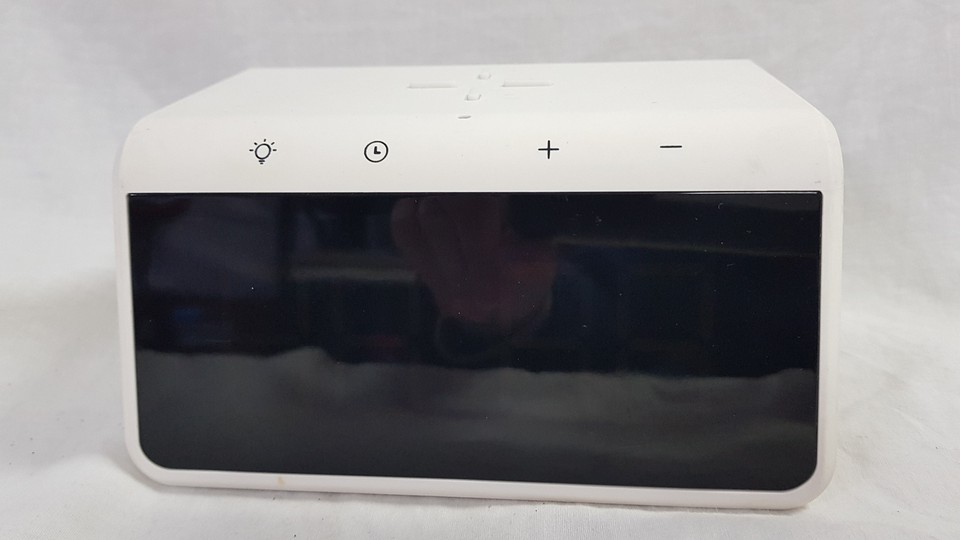 Think Gizmos tg809 Dual Alarm Clock with Wireless Phone Charging | eBay UK