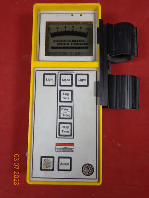 Radiation Detectors & Geigers - Victoreen Meter